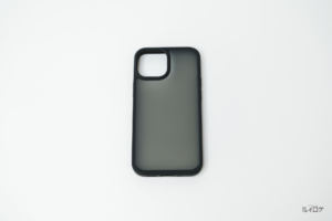 iPhone 13 mini の耐衝撃性抜群ケースをレビュー。サイドボタンの色を変えられる！TORRAS Guardian Series