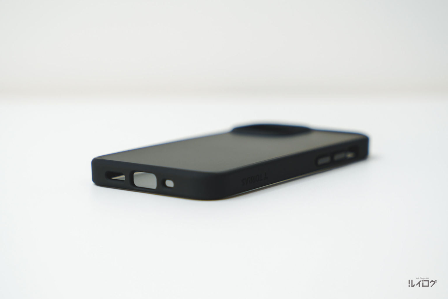 iPhone 13 mini の耐衝撃性抜群ケースをレビュー。サイドボタンの色を変えられる！TORRAS Guardian Series