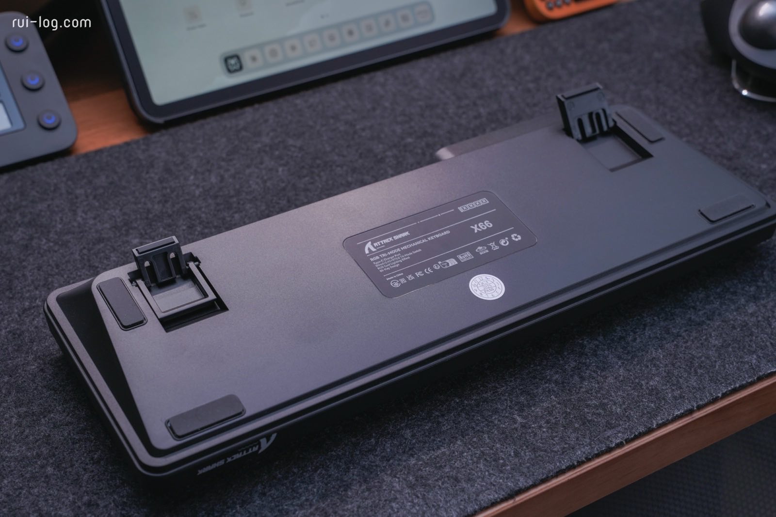 ATTACK SHARK X66 レビュー：コンパクトな60%メカニカルゲーミングキーボード | ルイログ